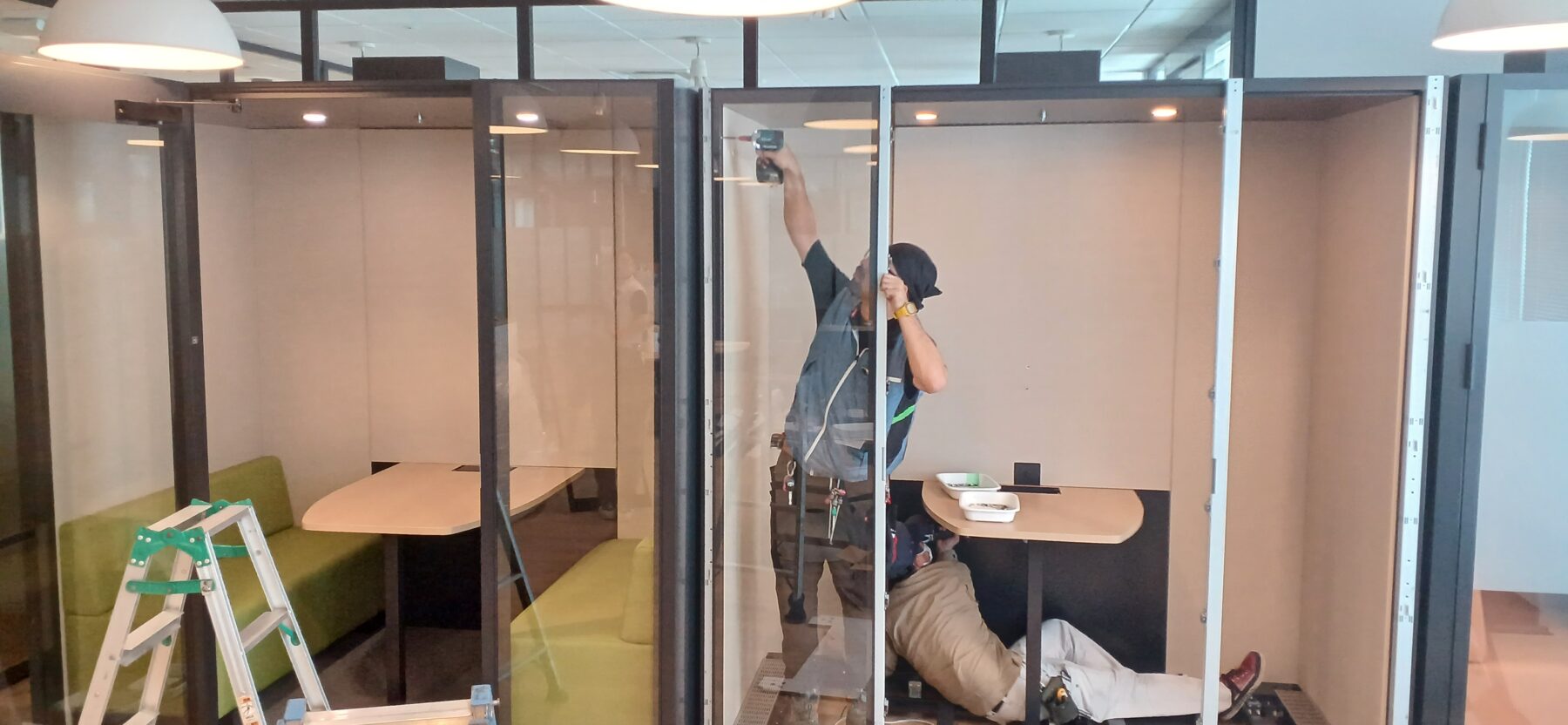 まだまだ需要が絶えません！！コクヨのWORK POD FLEXは今のオフィスには必須かもしれません！！ | オフィスレイアウト神戸 ( 兵庫 | 大阪 | 東京 )